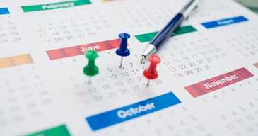 Date Picker Wheel - Generate Random Date by Spinning